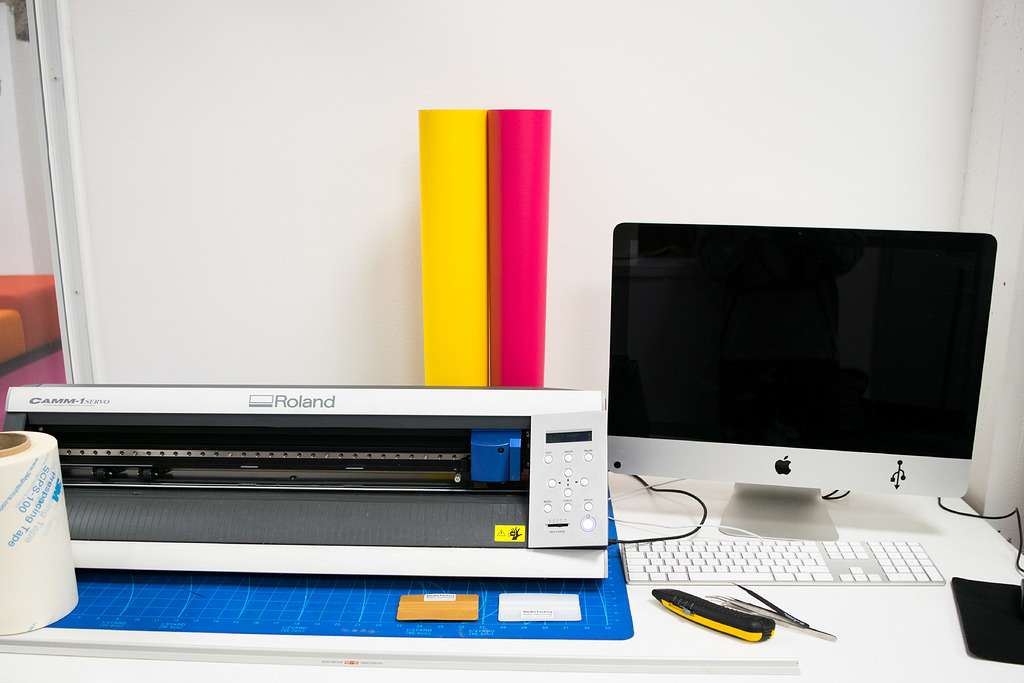 ROLAND GX-24 Vinyl cutter Aalto FablabAalto Takeout